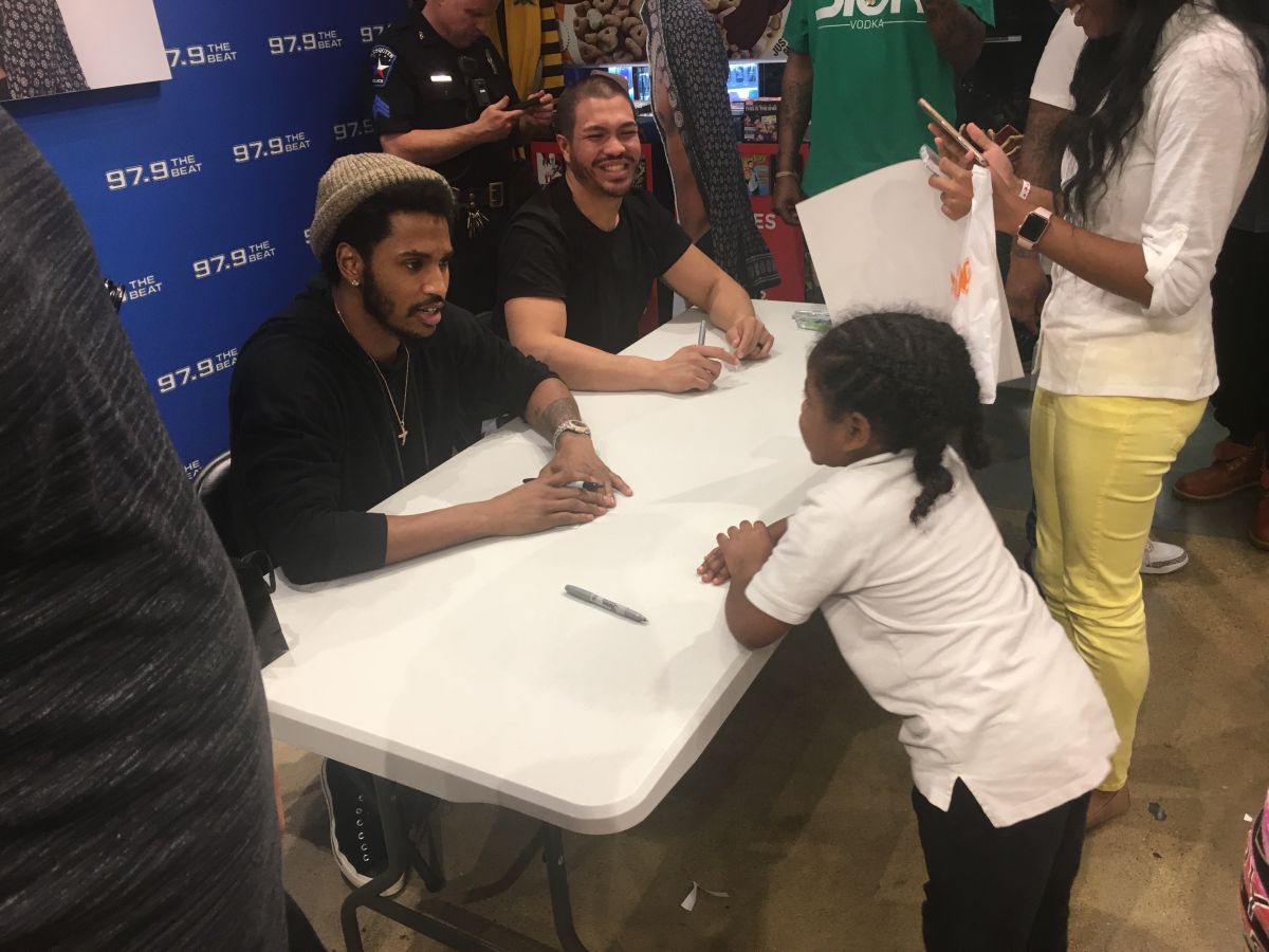 Exclusive In-Store with Trey Songz for his “TREMAINE” album | 97.9 The Beat