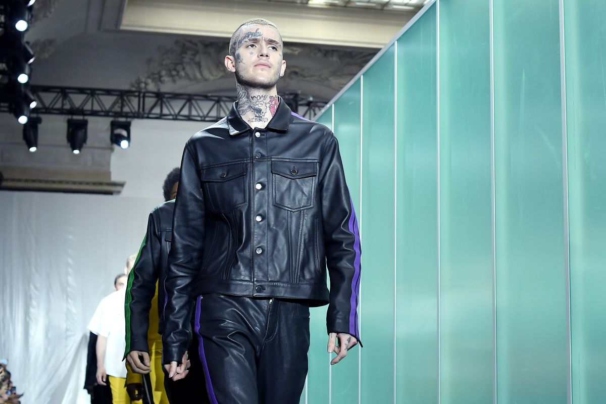 Lil Peep Photo Gallery | 97.9 The Beat